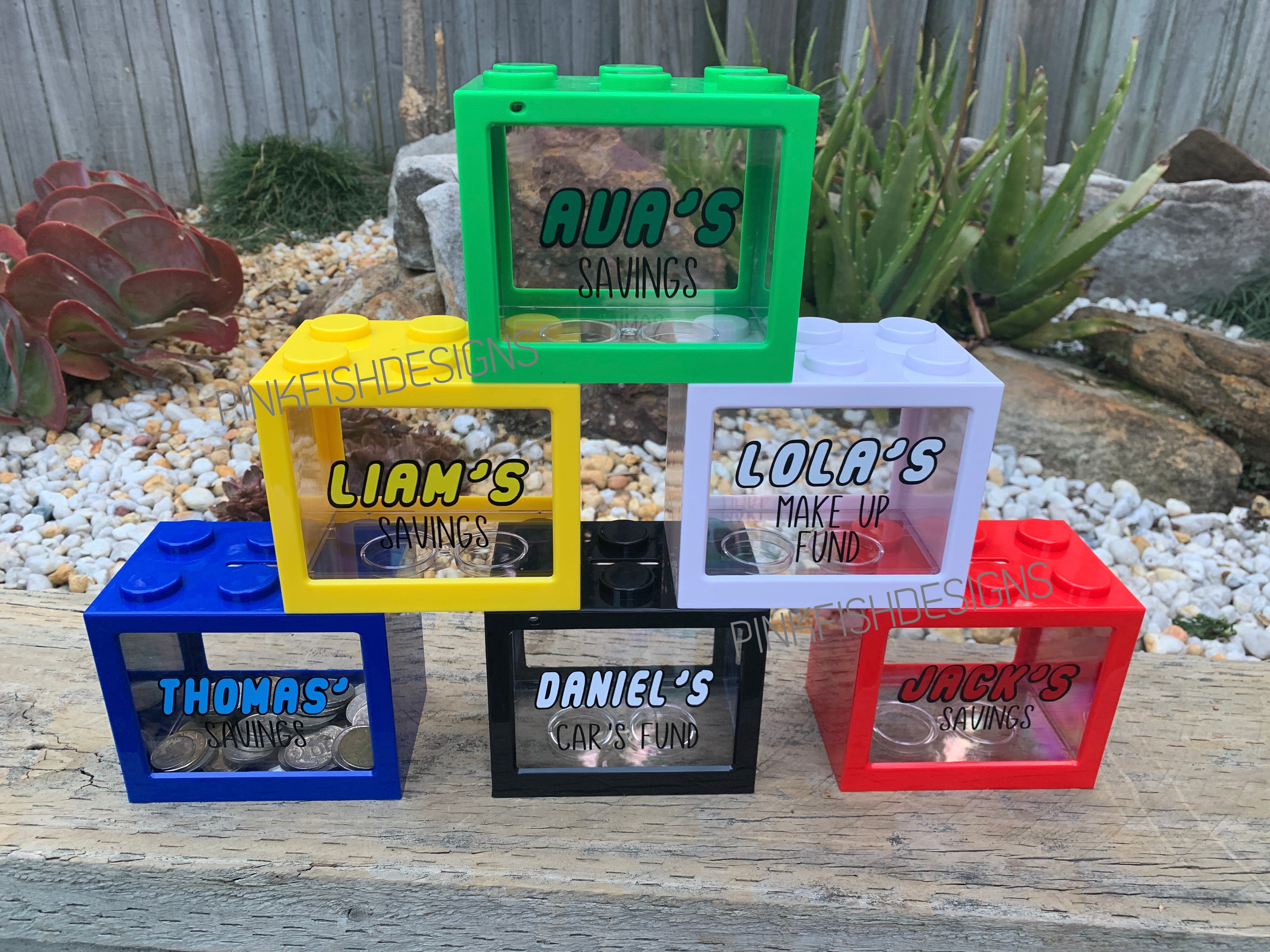 Personalised novelty gifts store